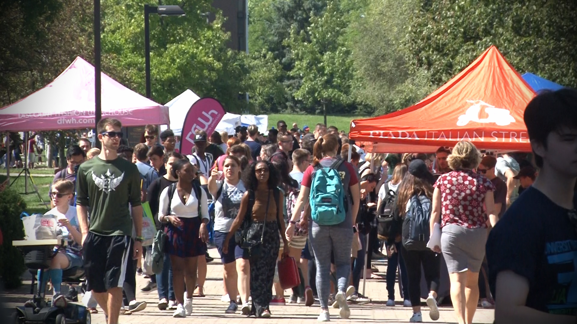 Wright State Newsroom – Fall Fest draws thousands « Wright State University